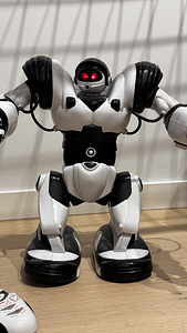 WowWee Robosapien ( hea kingitus lapsele) - Tallinn, Elektoonilised ...