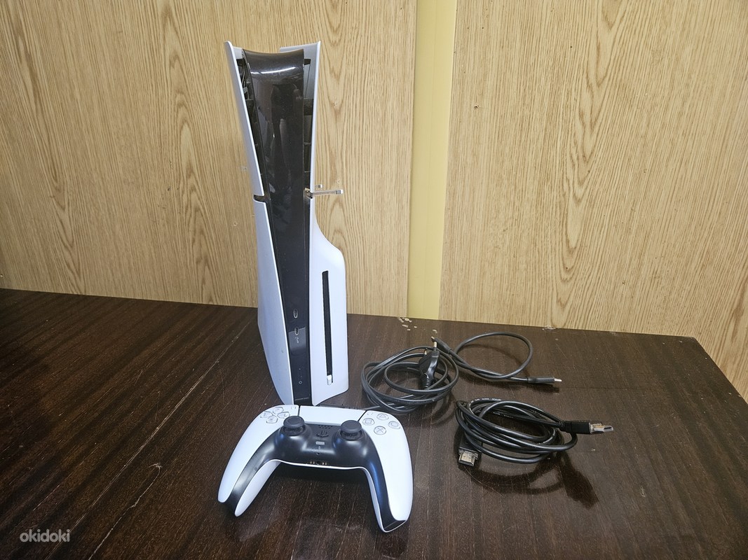 Sony Playstation 5 Slim Disc Edition + pult + kaablid - Kehra, Anija ...
